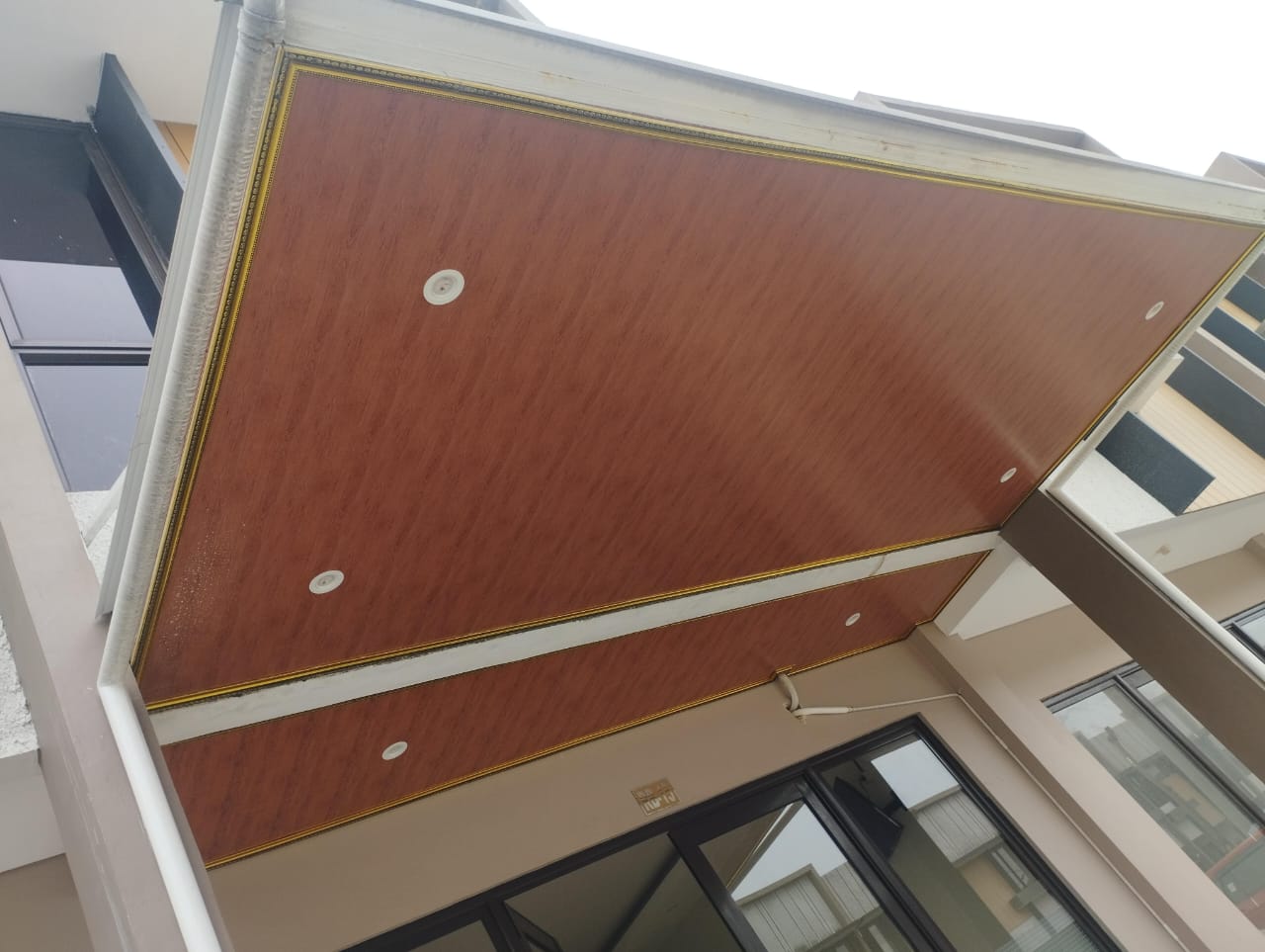 7 Model Plafon PVC Teras Depan untuk kesan pertama yang indah